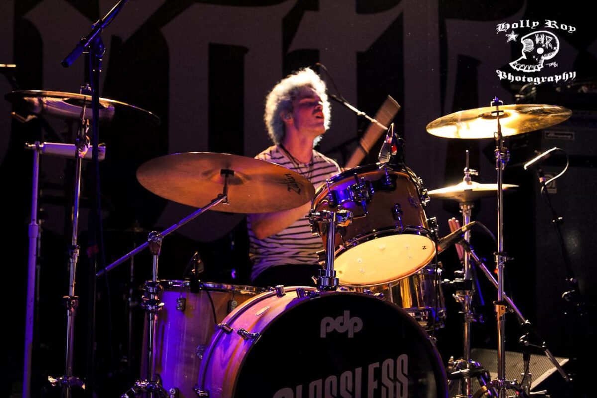 CLASSLESS ACT – A COOL CONVERSATION WITH DEREK DAY – Classless Act Band ...